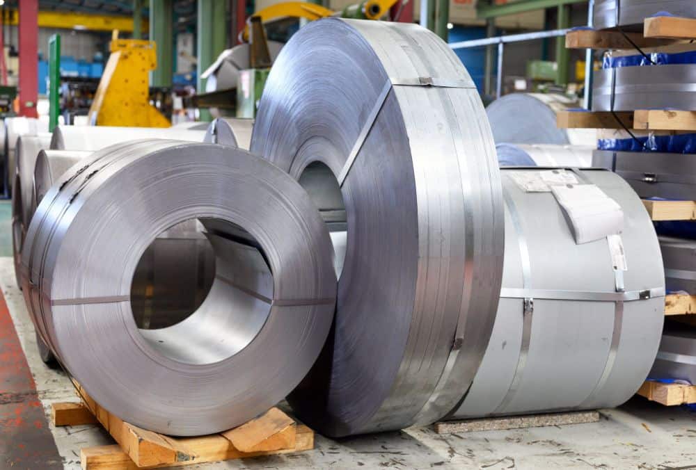 Steel stock hits 10% upper circuit after reporting 370% YoY increase in ...